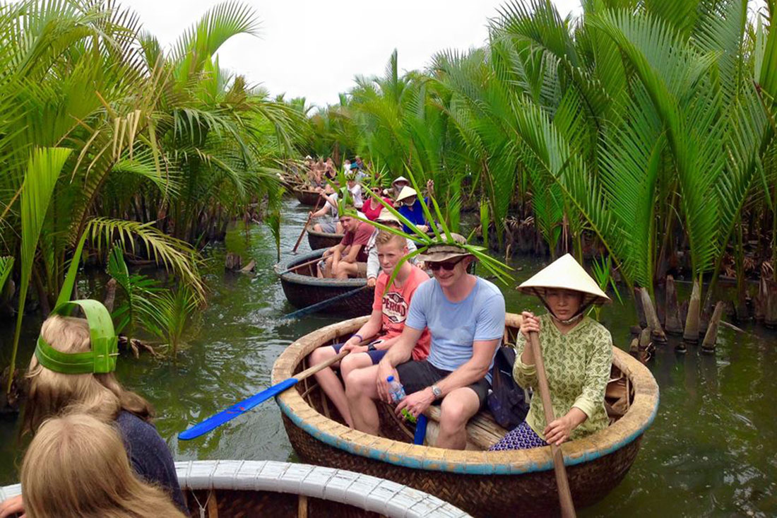 INCENTIVE TRAVEL